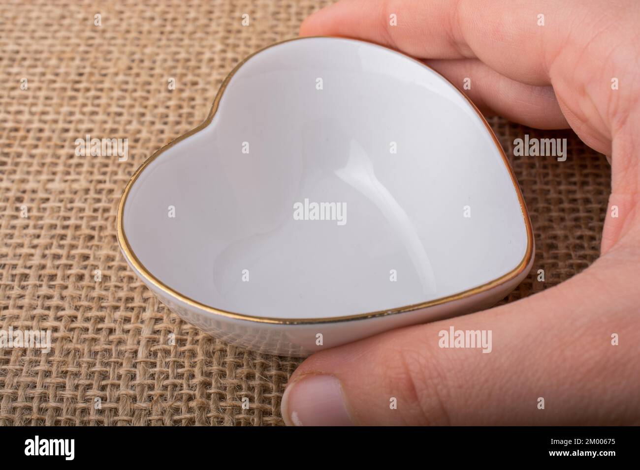 Shaped plate hi-res stock photography and images - Alamy