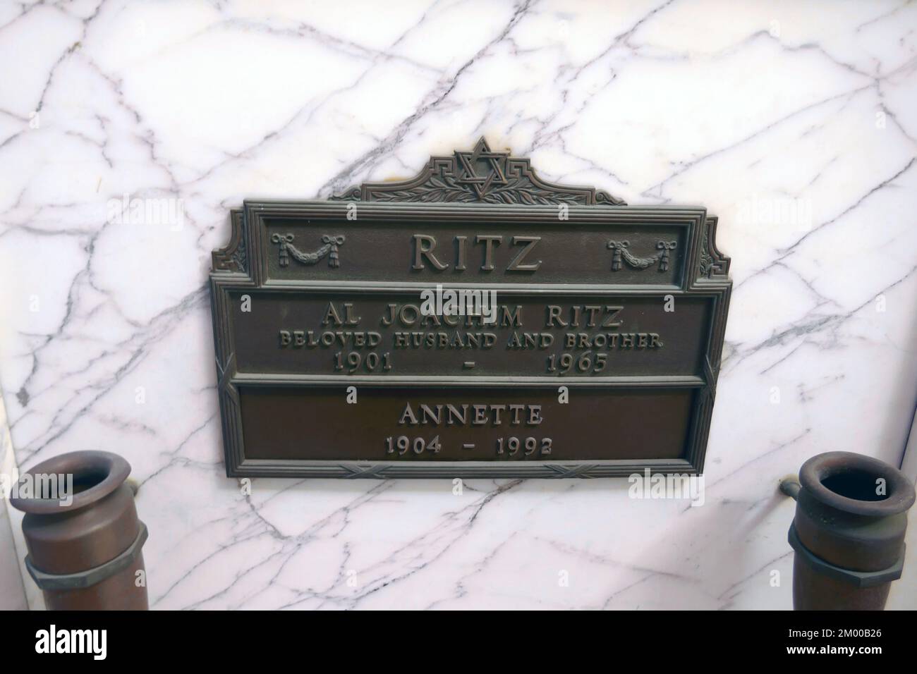 Los Angeles, California, USA 18th October 2022 Comedian Al Ritz's Grave ...