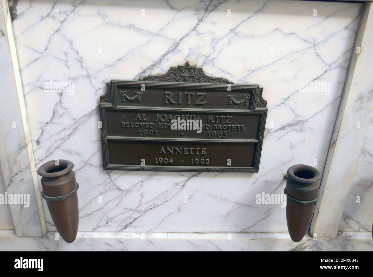 Los Angeles, California, USA 18th October 2022 Comedian Al Ritz's Grave ...