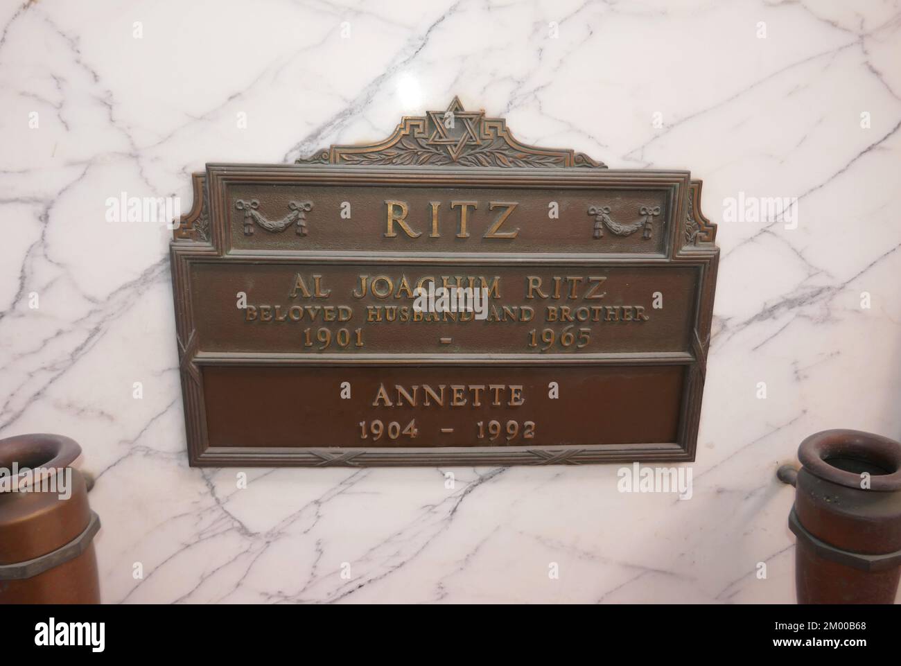 Los Angeles, California, USA 18th October 2022 Comedian Al Ritz's Grave ...