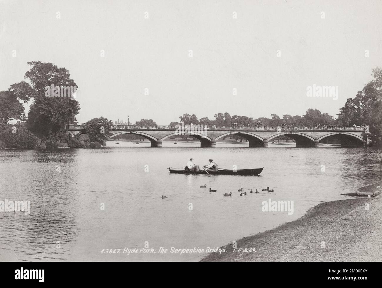Vintage photograph - 1899 - Serpentine Bridge, Hyde Park, London Stock ...