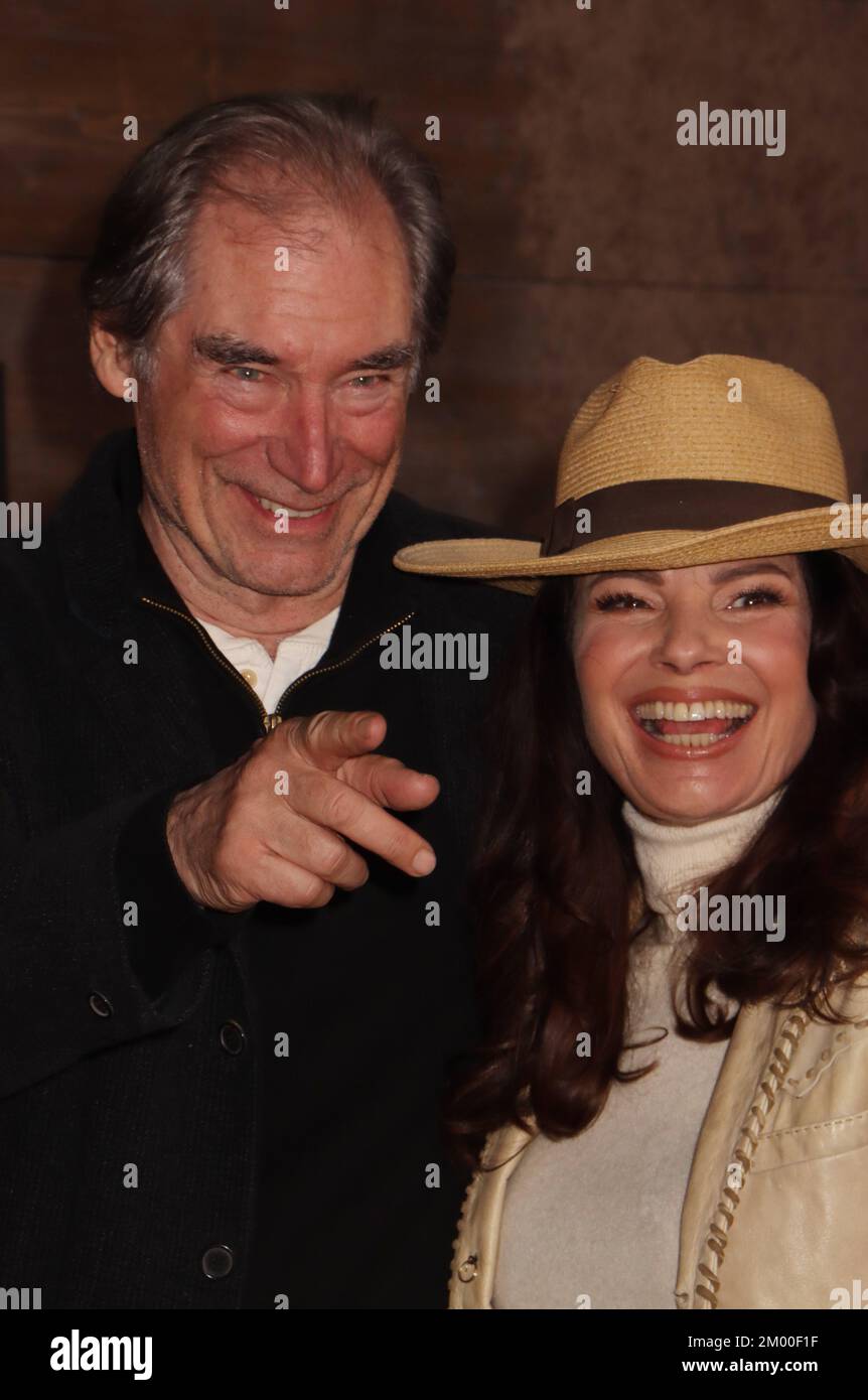 Los Angeles, USA. 02nd Dec, 2022. Timothy Dalton, Fran Drescher 12/02 ...