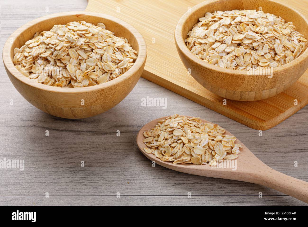 Close up of a background of healthy Whole Grain Rolled Oats Stock Photo ...