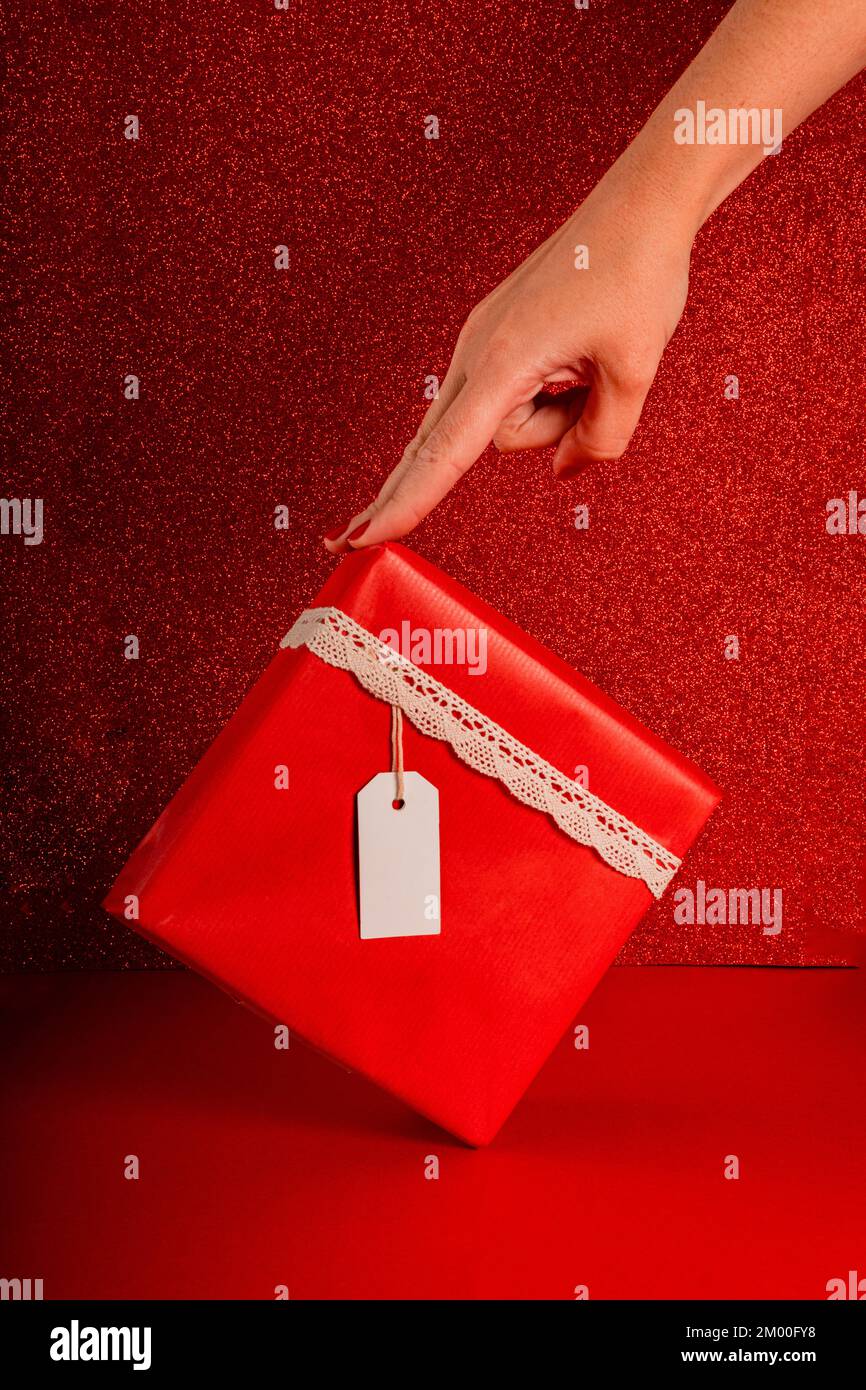 Delivery gift box hi-res stock photography and images - Alamy
