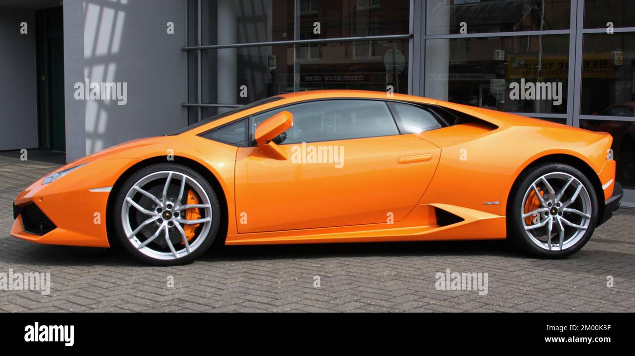 Orange Lamborghini Huracan Supercar Stock Photo - Alamy