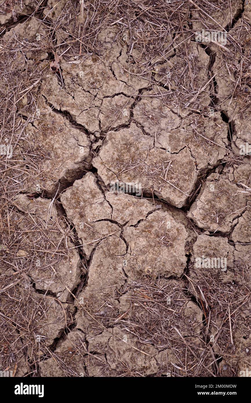 dry desert soil, climate change, global warming Stock Photo - Alamy