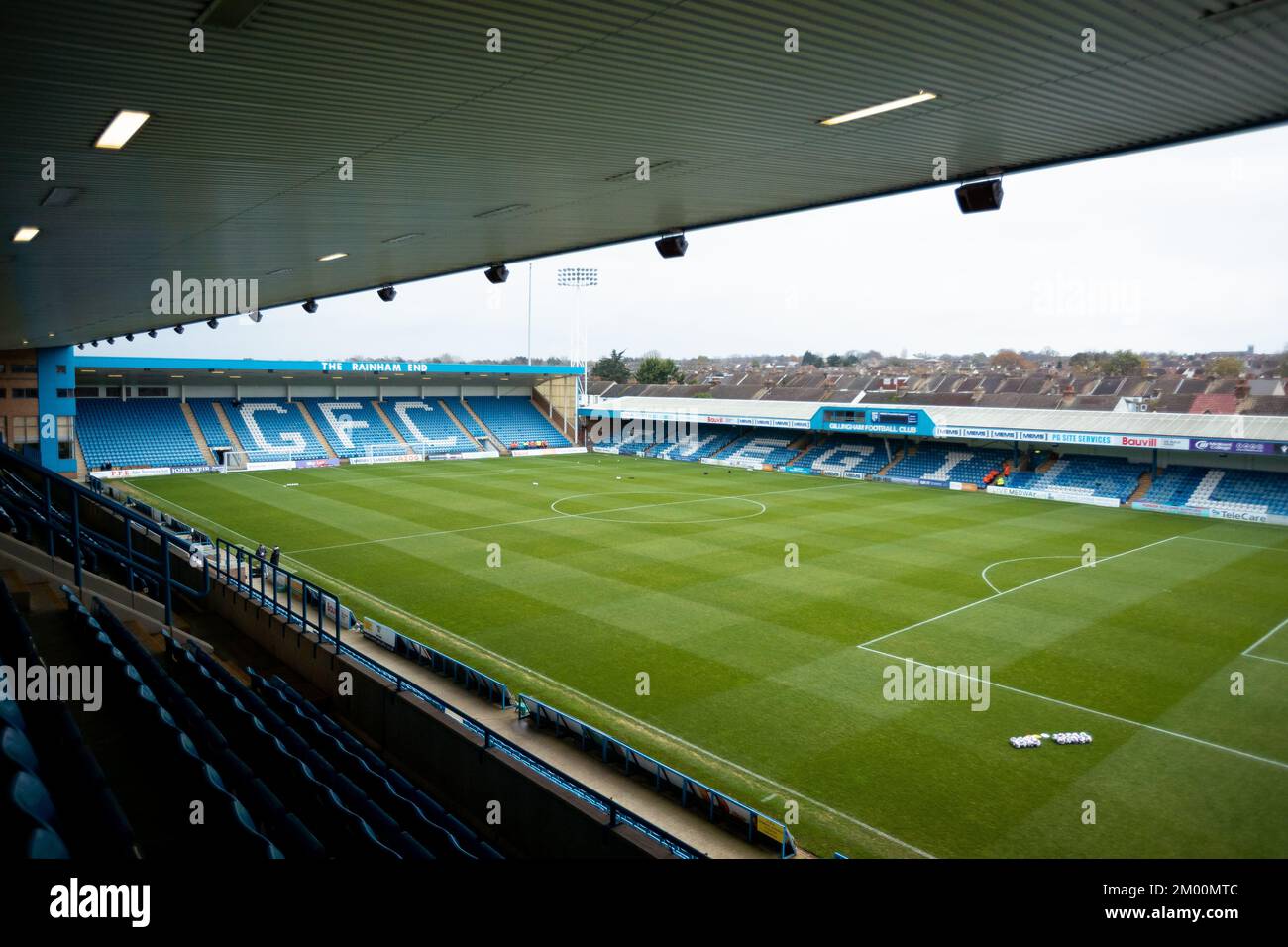 Una veduta dello stadio gillinghams sacerdotefield immagini e ...
