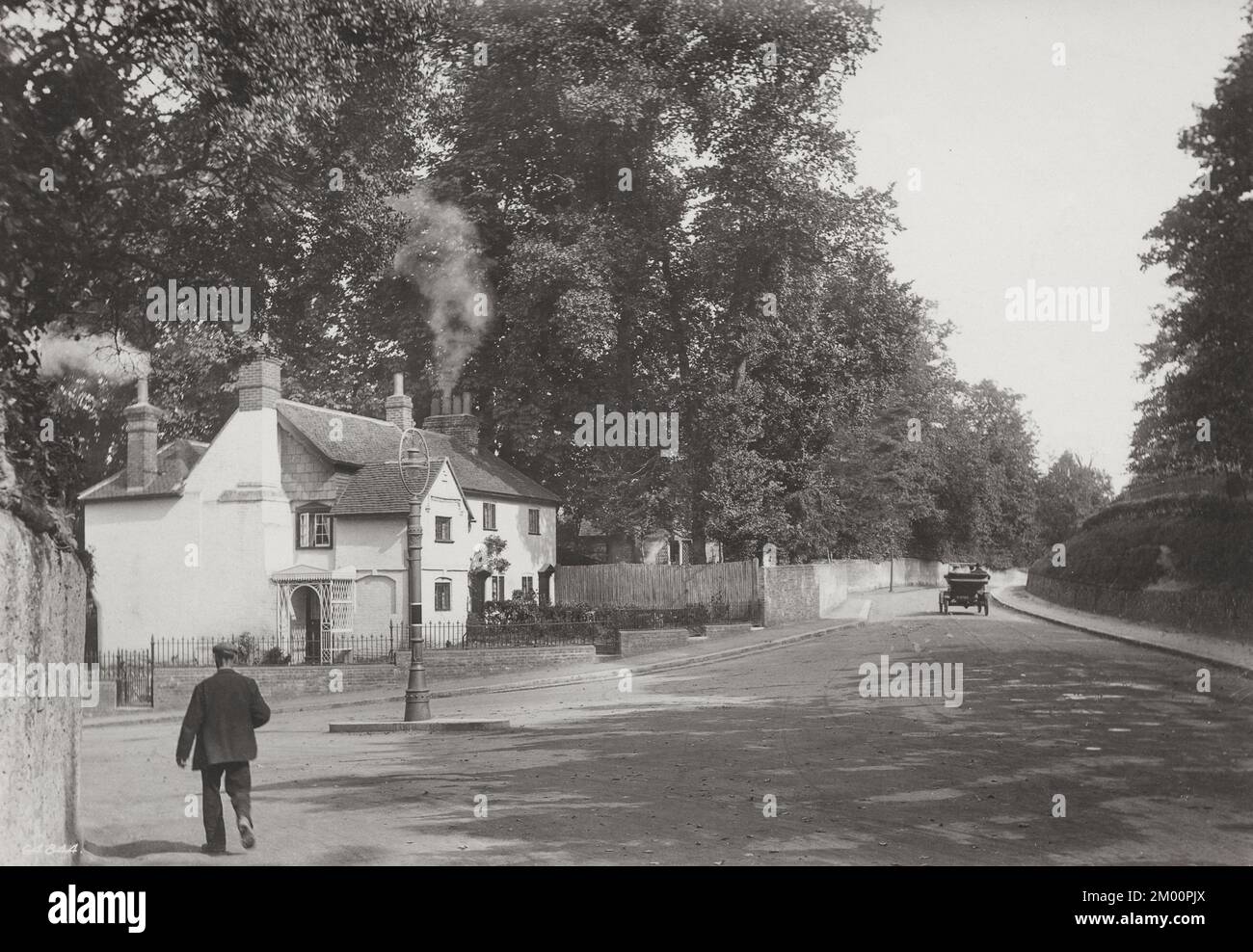 Old reigate hi-res stock photography and images - Alamy
