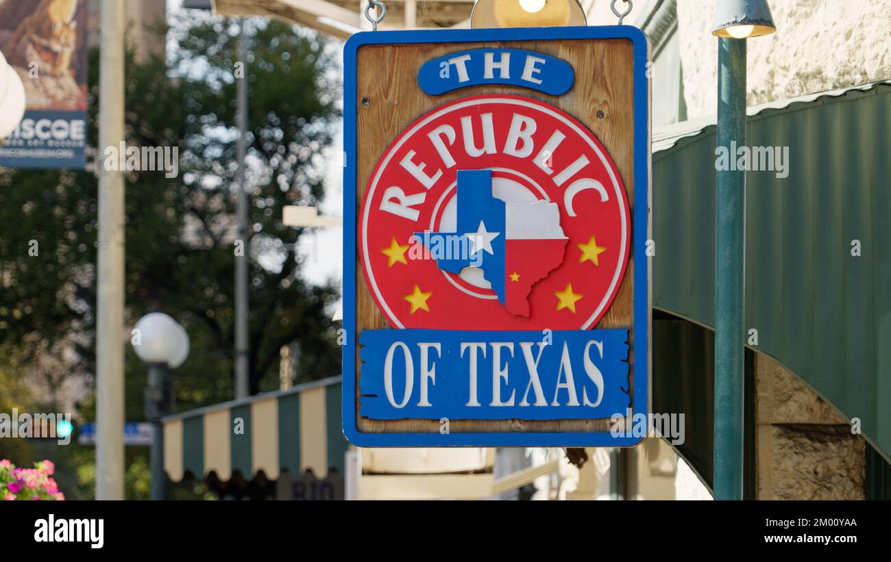 Famous Riverwalk in San Antonio is a popular place - SAN ANTONIO ...