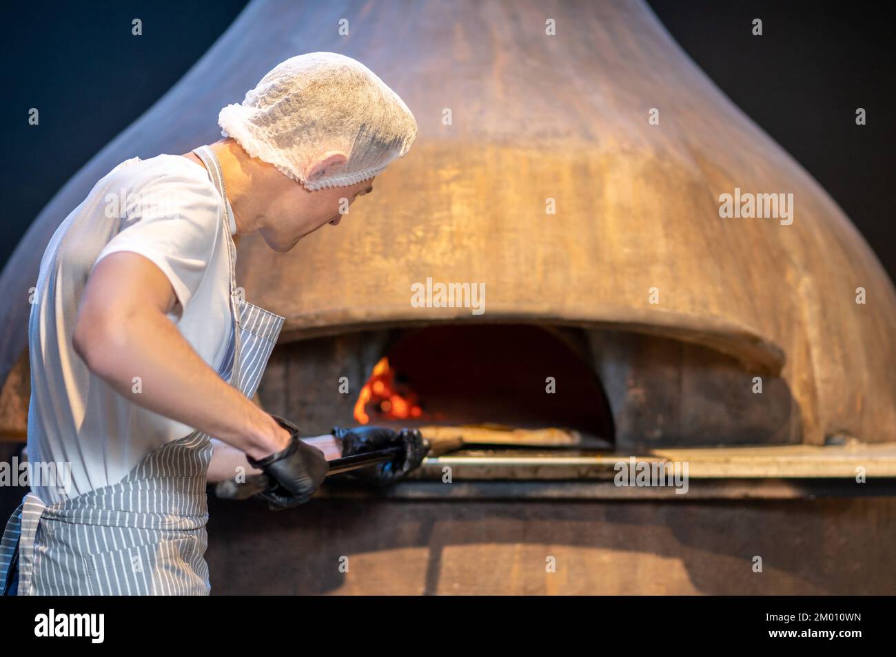 Bakery pizza hi-res stock photography and images - Alamy