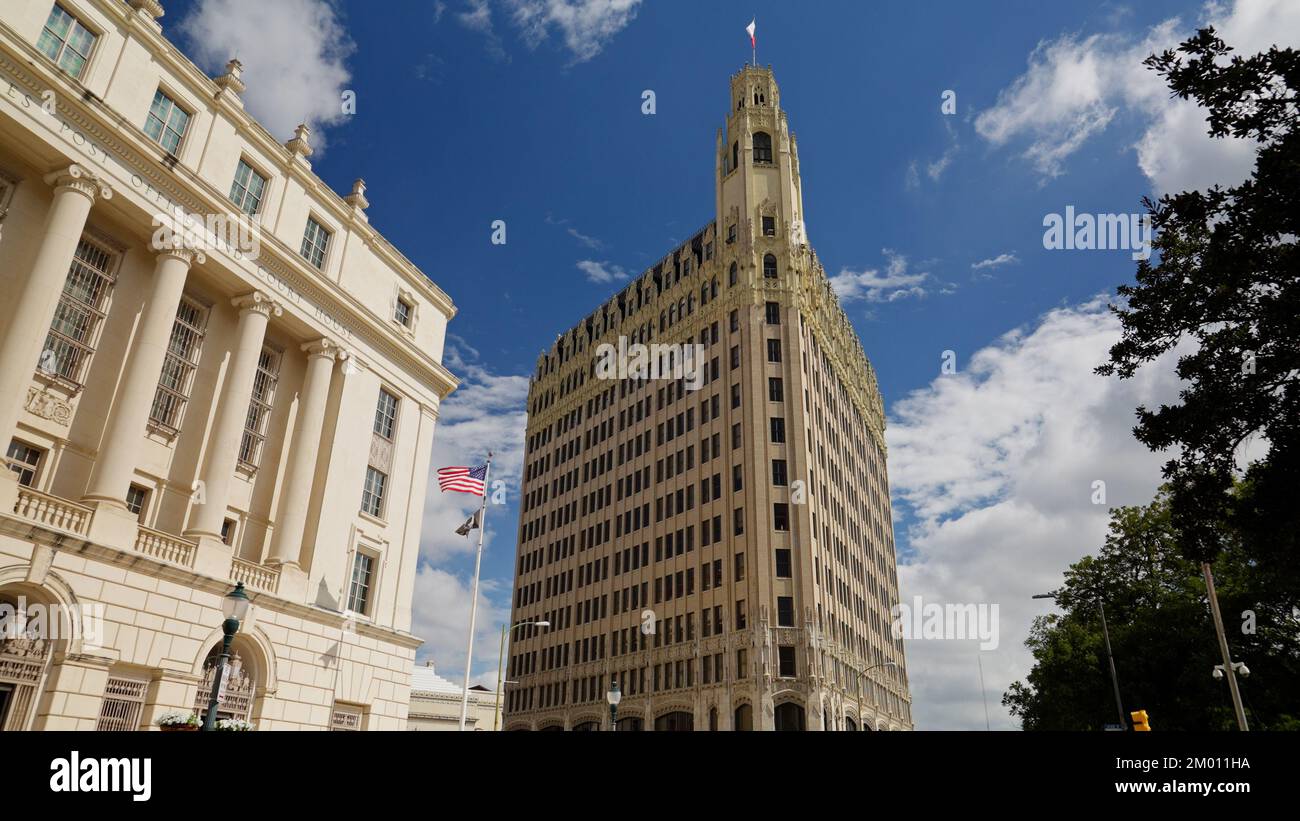 Courthouse and The Emily Morgan San Antonio building - SAN ANTONIO ...
