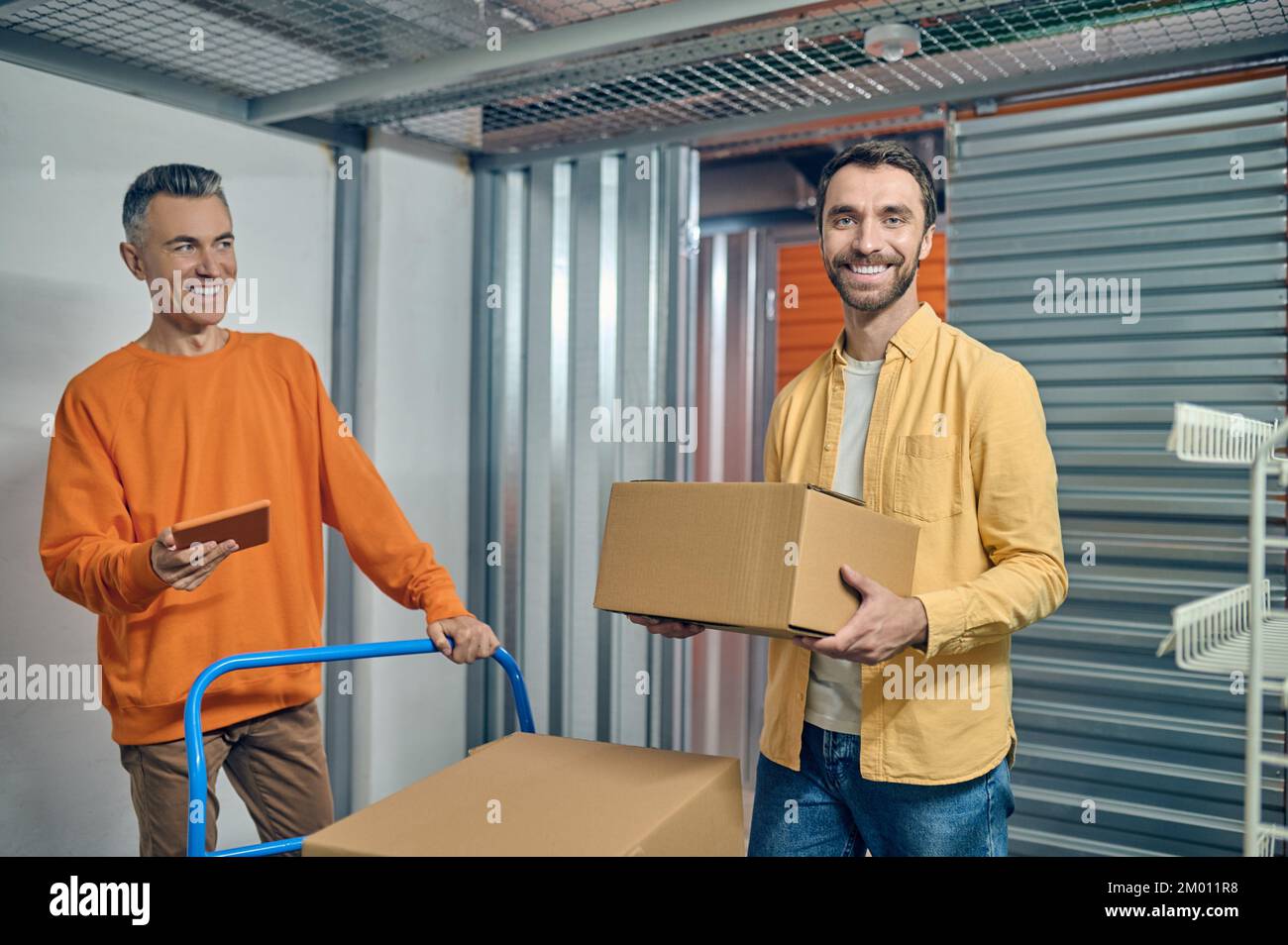 Logistic manager hi-res stock photography and images - Alamy