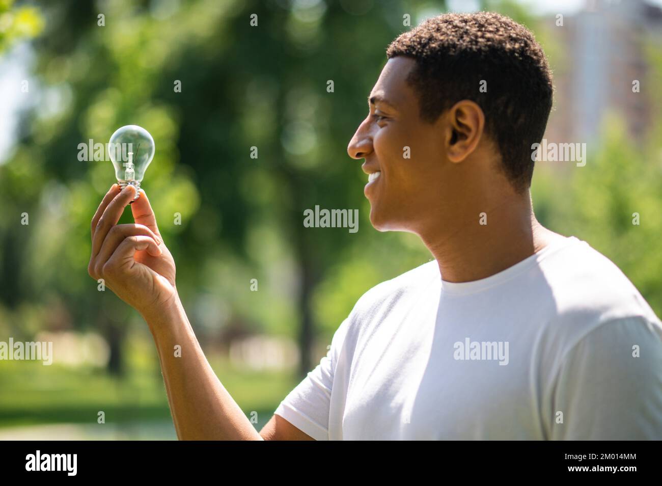 Man light bulb hi-res stock photography and images - Alamy