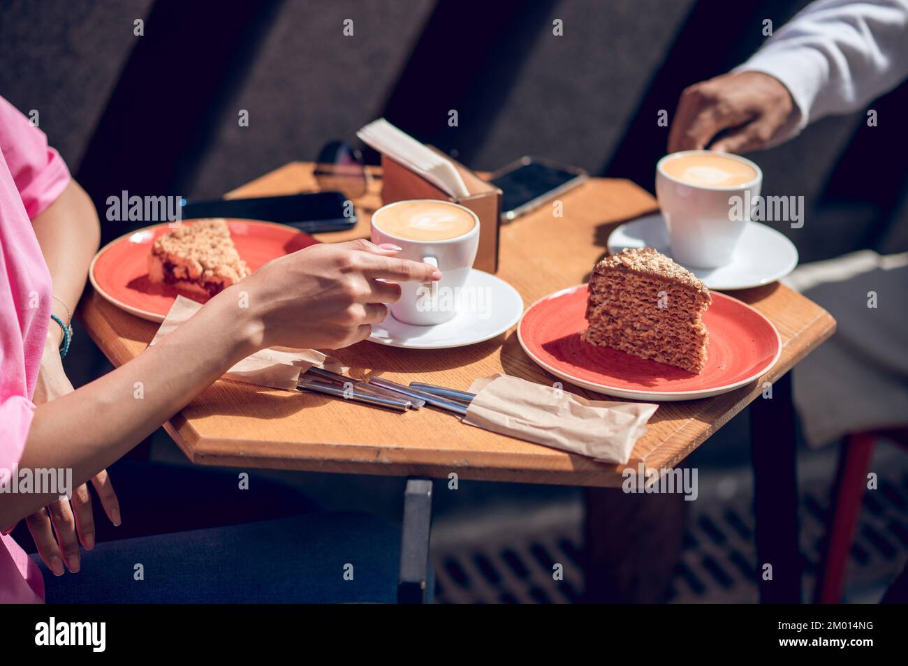 Street of the round table hi-res stock photography and images - Alamy