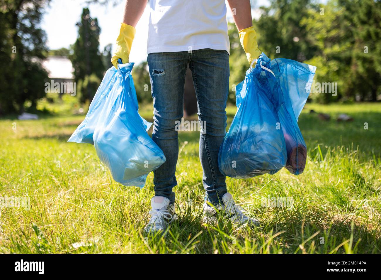 Recycling hand bags hi-res stock photography and images - Alamy