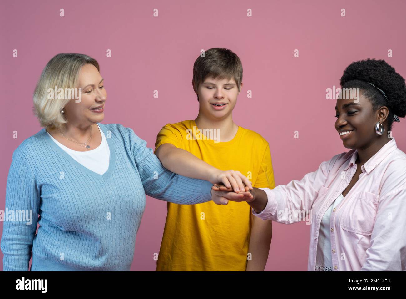 Woman standing opposite hi-res stock photography and images - Alamy