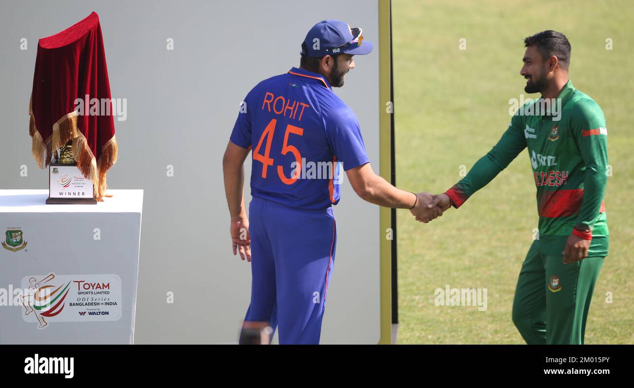 Bangladeshi Captain Liton Kumar Das ® and Indian Captain Rohit Sharma ...