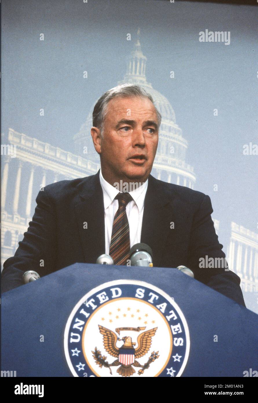 United States Senator Frank Murkowski (Republican of Alaska) makes a ...