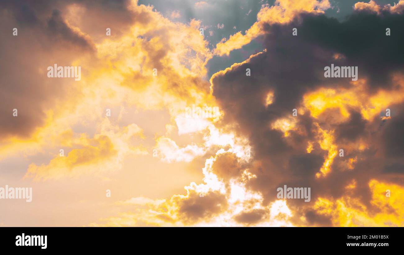 Cloudscape 4k hi-res stock photography and images - Alamy