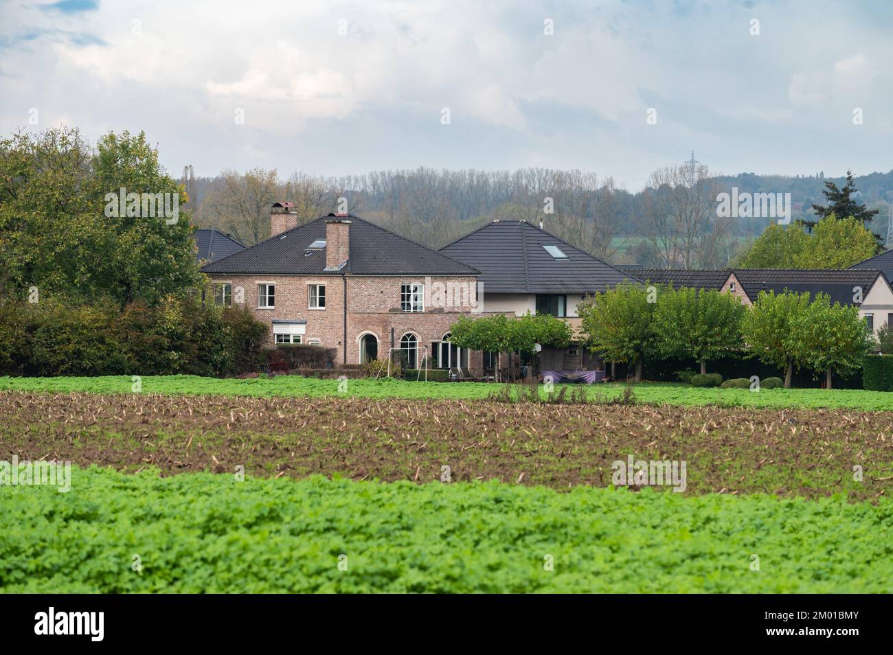 Flemish house hi-res stock photography and images - Alamy