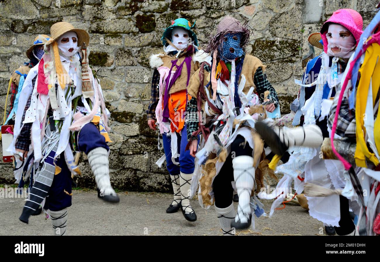 Masks from Ortuella (Bizkaia, Basque country) in Vibo Mask festival in ...