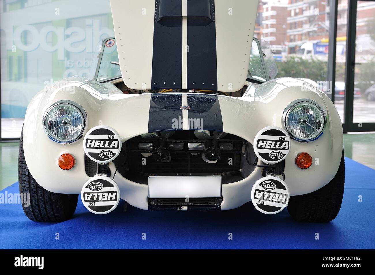 Replica classic car ac cobra hi-res stock photography and images - Alamy