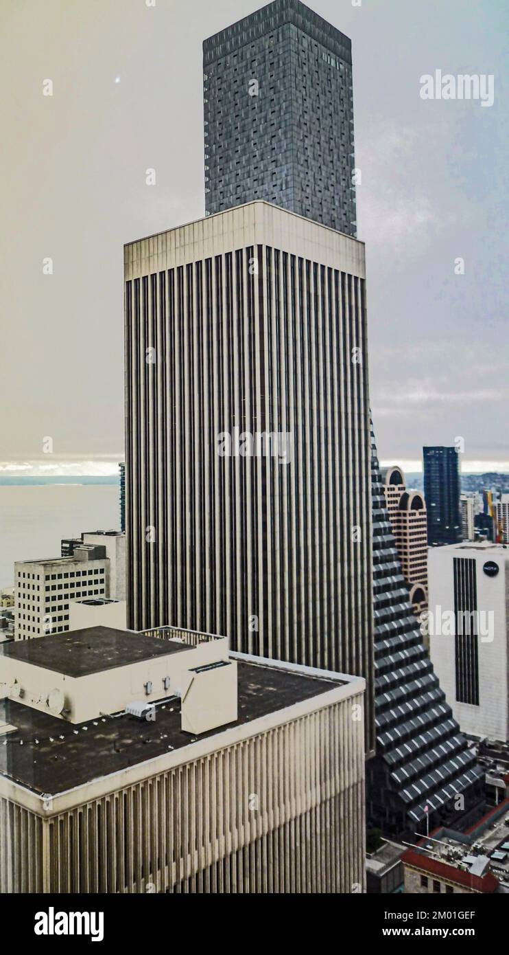 Buildings in seattle washington hi-res stock photography and images - Alamy