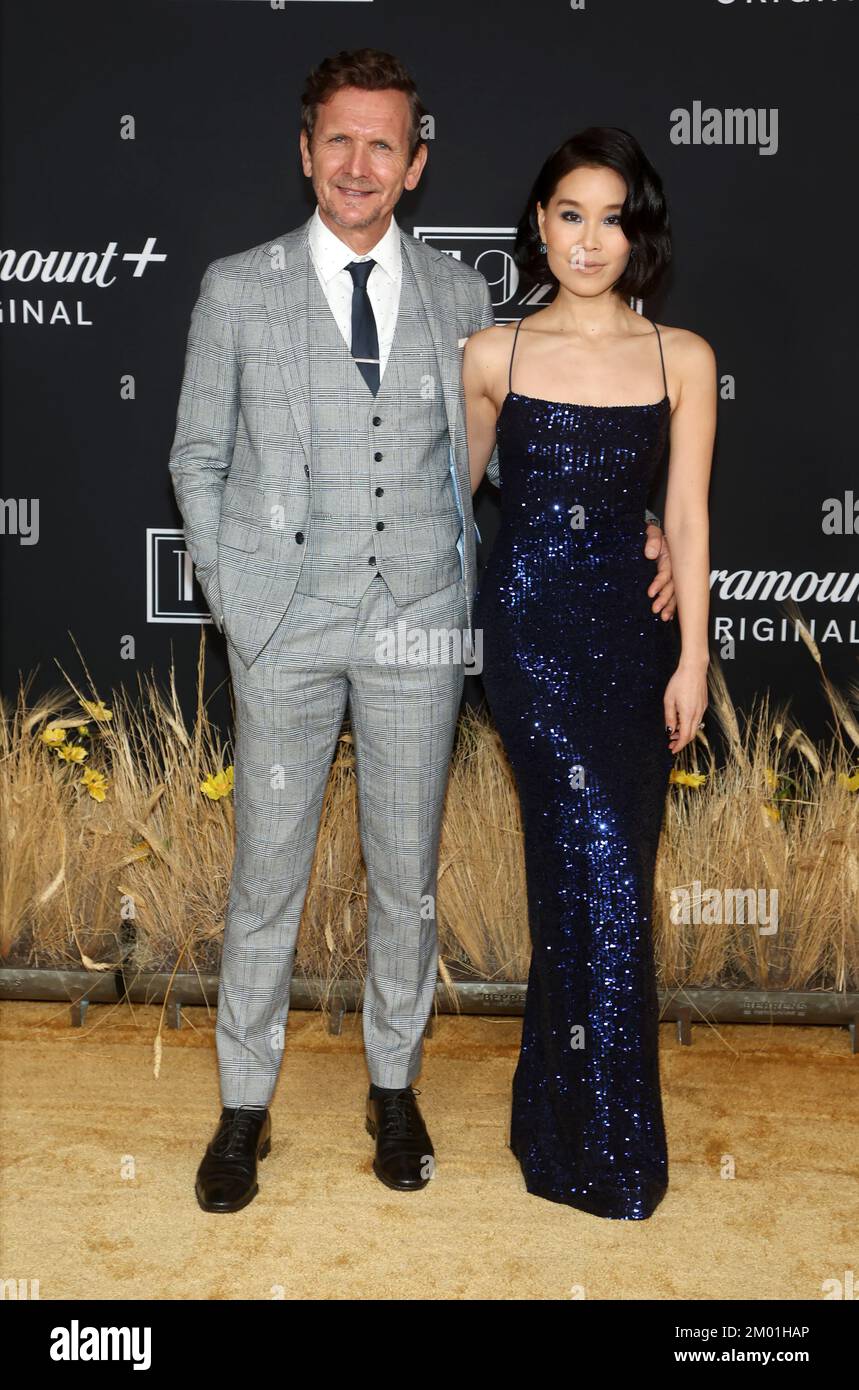 2 December 2022 -Los Angeles, California - Sebastian RochÅ½, Alicia ...