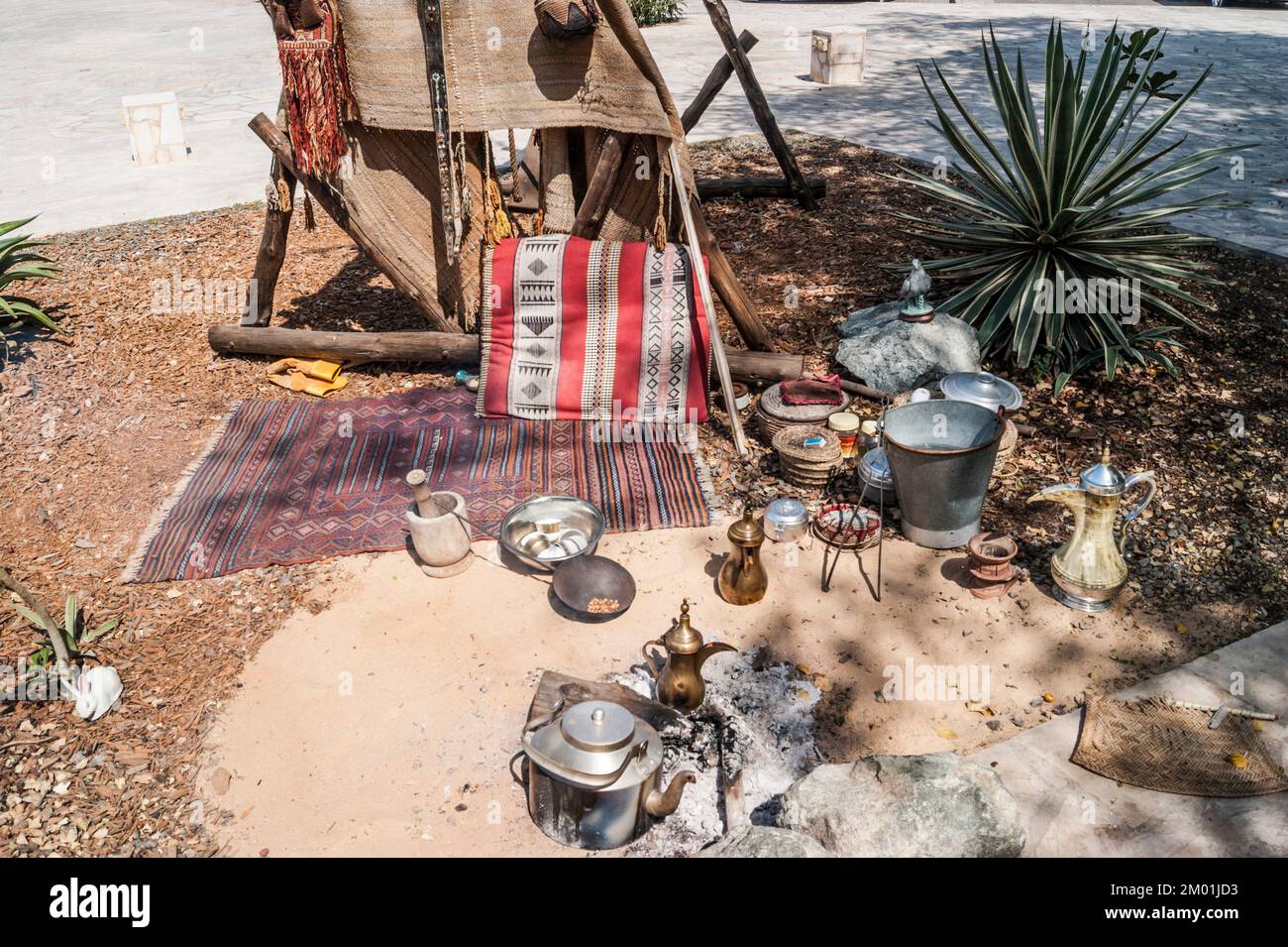 Uae traditional crafts hi-res stock photography and images - Alamy