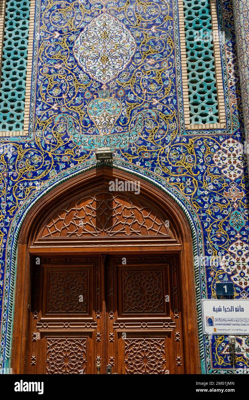 Emirates shia hi-res stock photography and images - Alamy