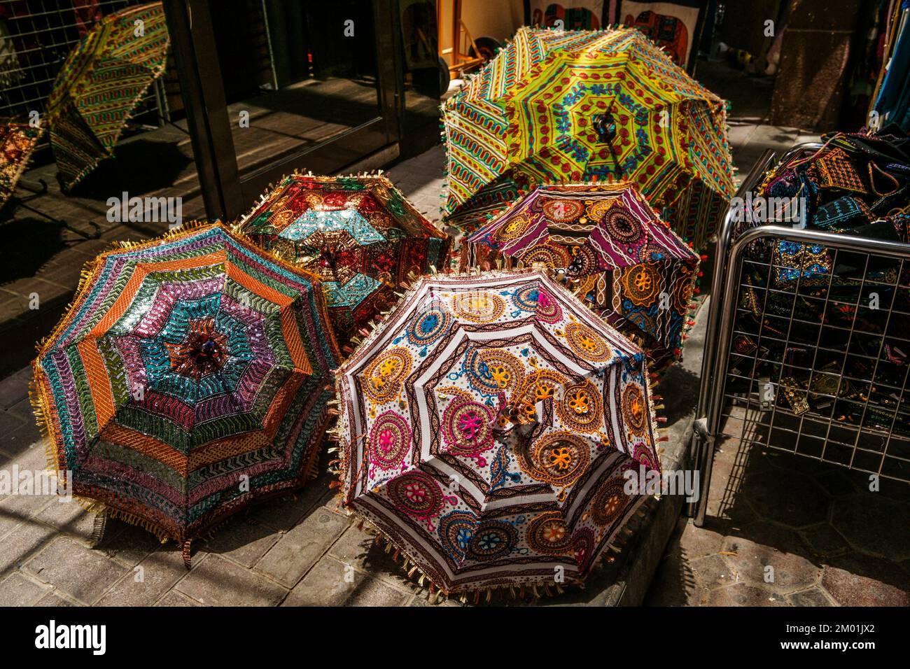 Persian crafts hi-res stock photography and images - Alamy