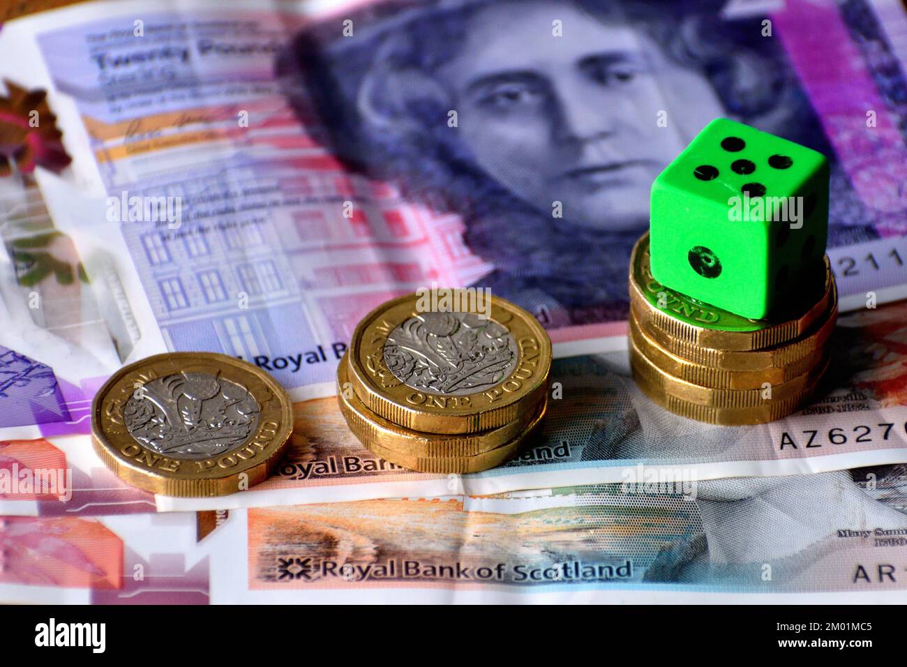 One pound coin face hi-res stock photography and images - Alamy