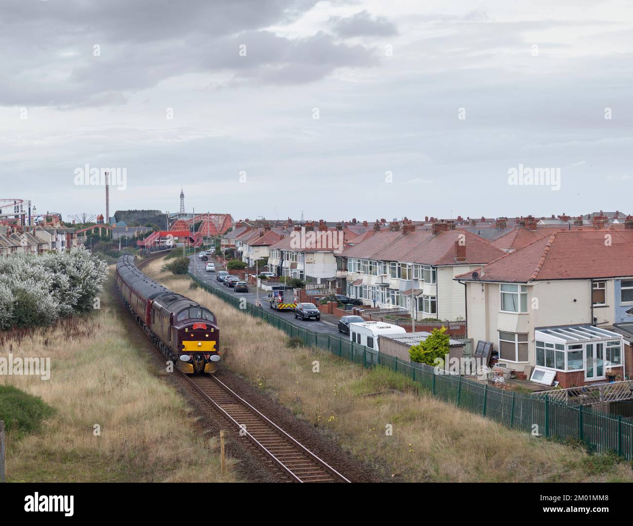 West Coast railways class 37 diesel locomotive 37676 at Blackpool ...