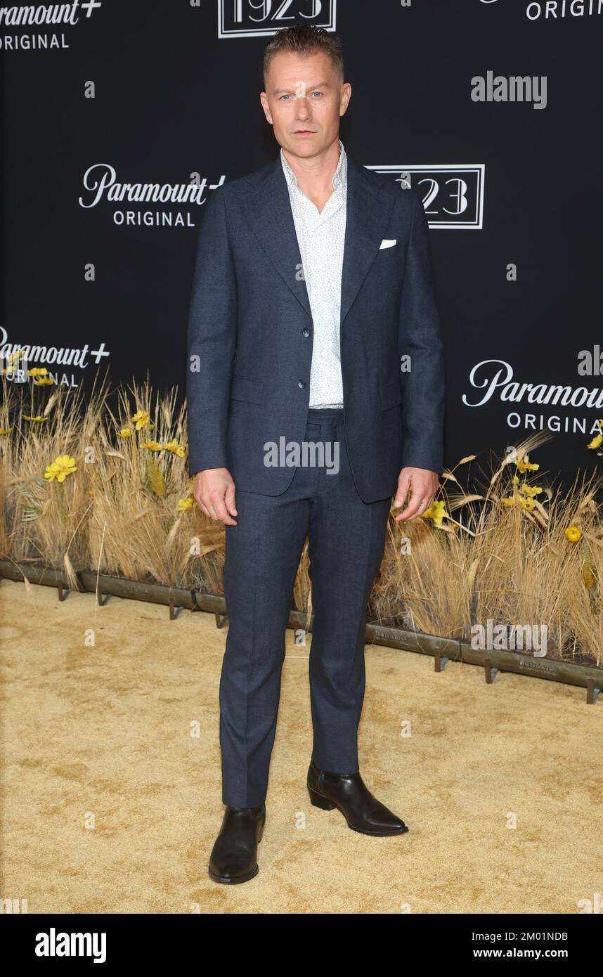 Los Angeles, Ca. 2nd Dec, 2022. James Badge Dale at the Los Angeles ...