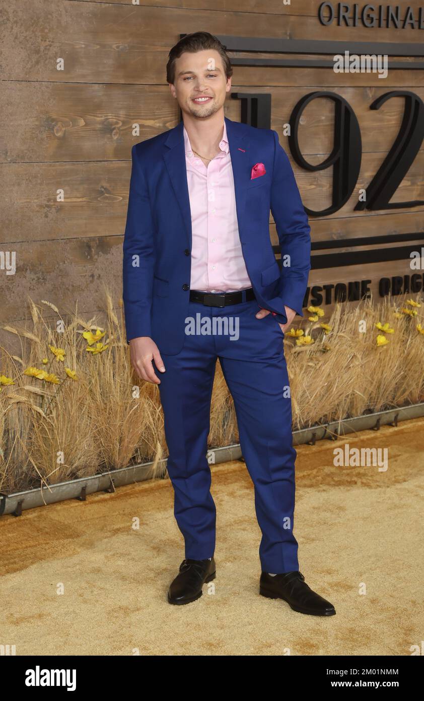Los Angeles, Ca. 2nd Dec, 2022. Darren Mann at the Los Angeles Premiere ...