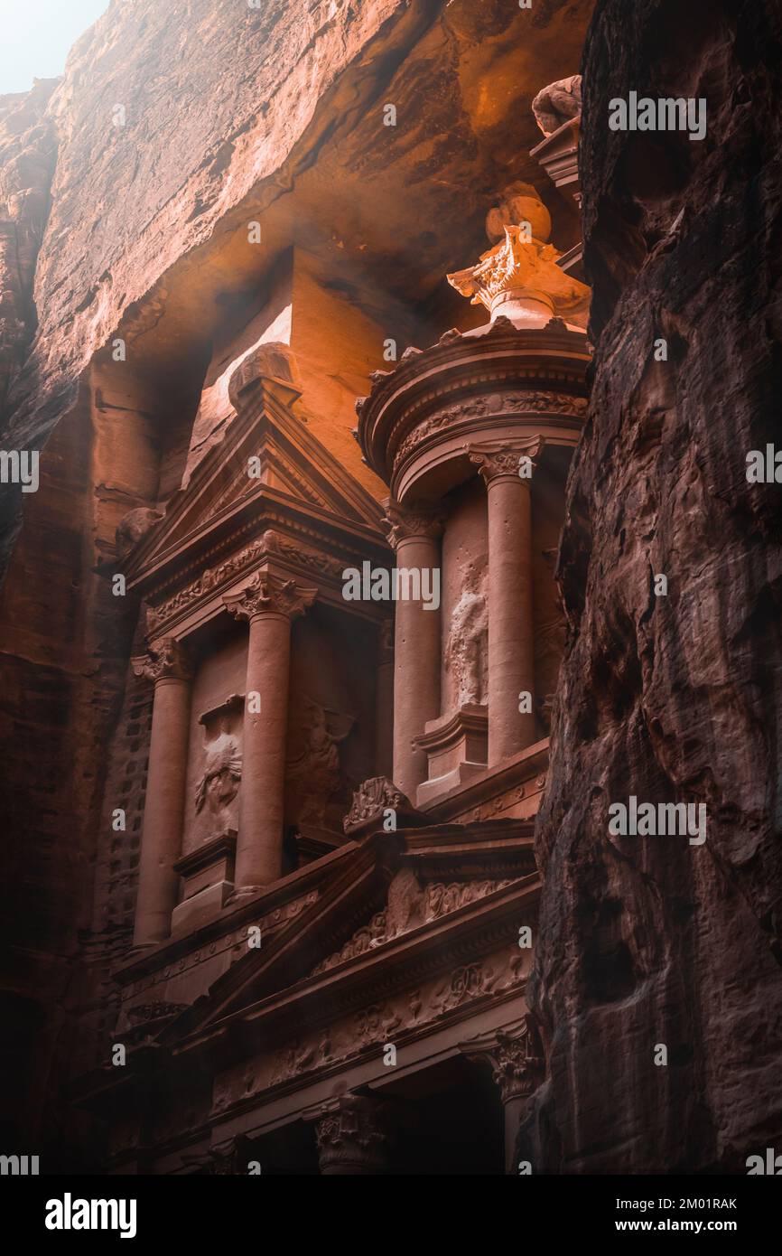 The Al Khazna Treasury at sunrise. Petra Jordan Stock Photo - Alamy