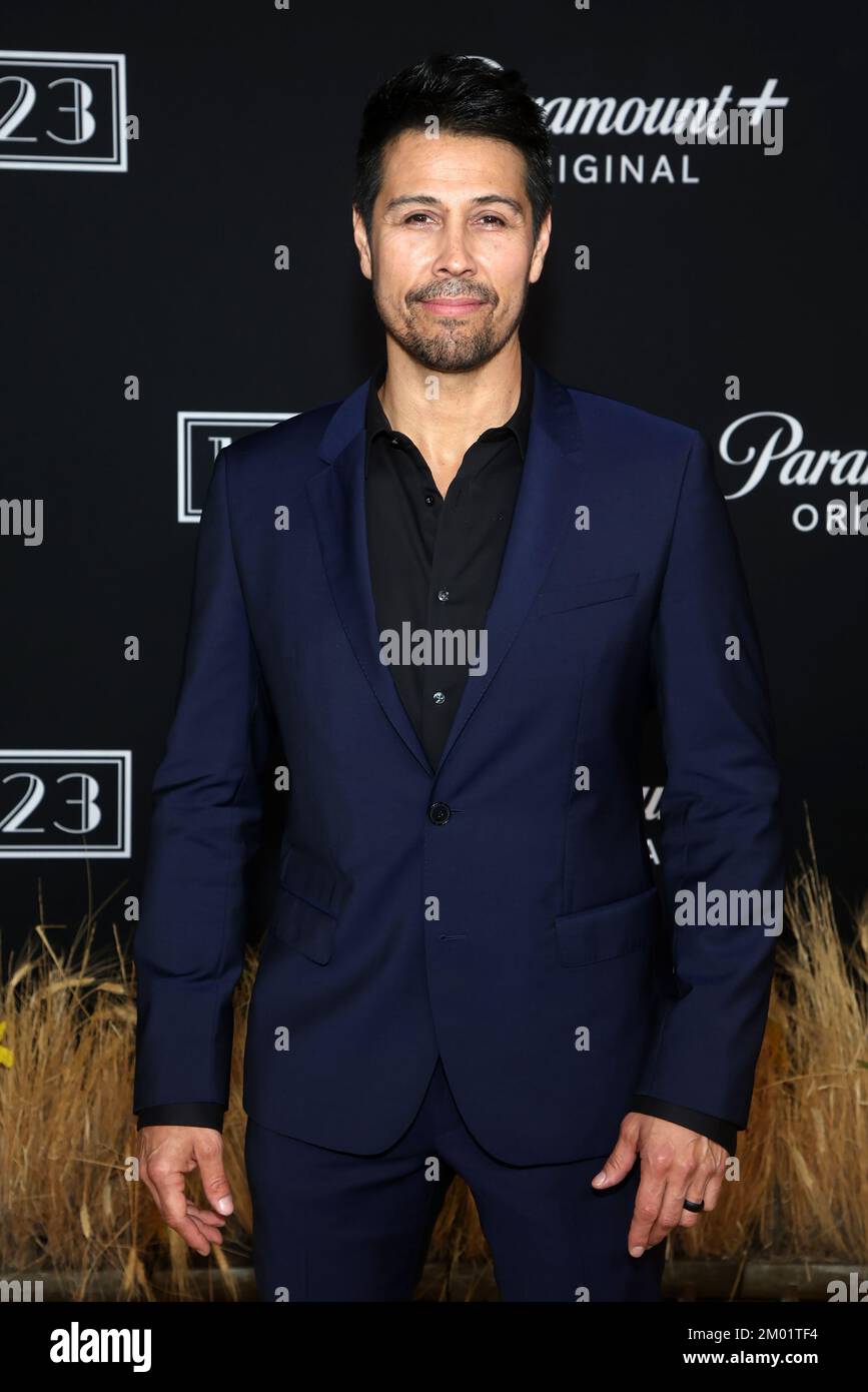 Matt medrano hi-res stock photography and images - Alamy