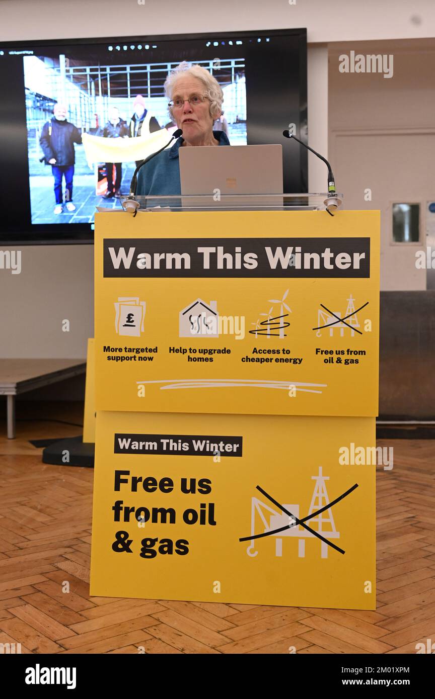 London, UK. 3rd December 2022: Speaker Ruth London from Fuel Poverty ...