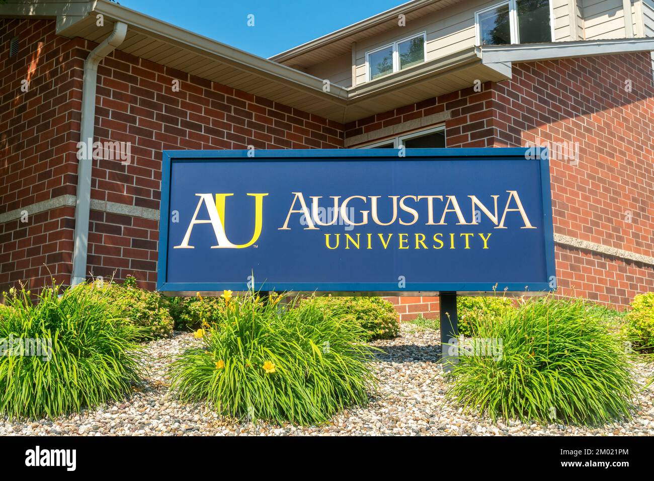 SIOUX FALLS, SD, USA - JULY 10, 2022: Entrance sign to the campus of ...