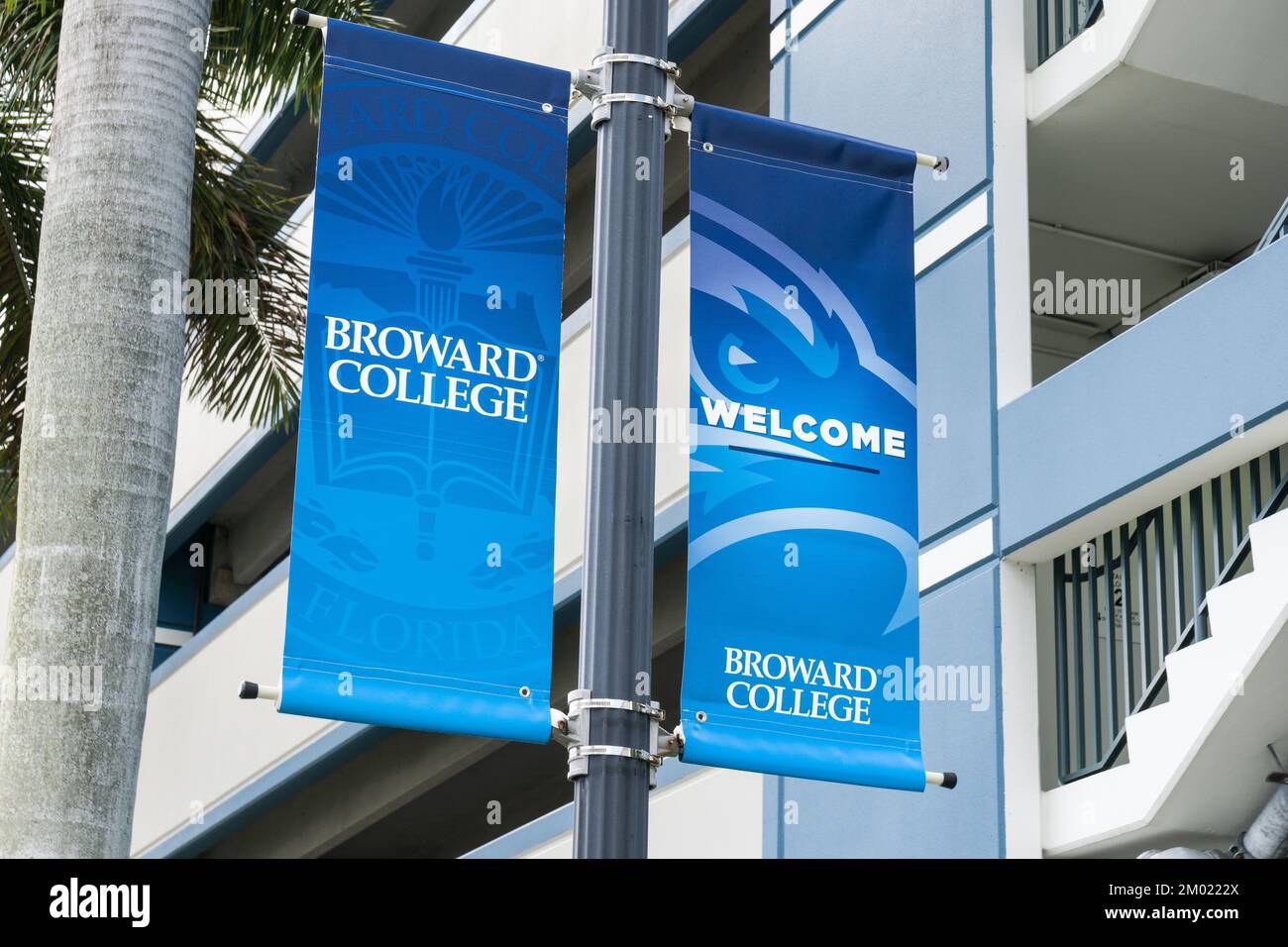 Basnner hi-res stock photography and images - Alamy