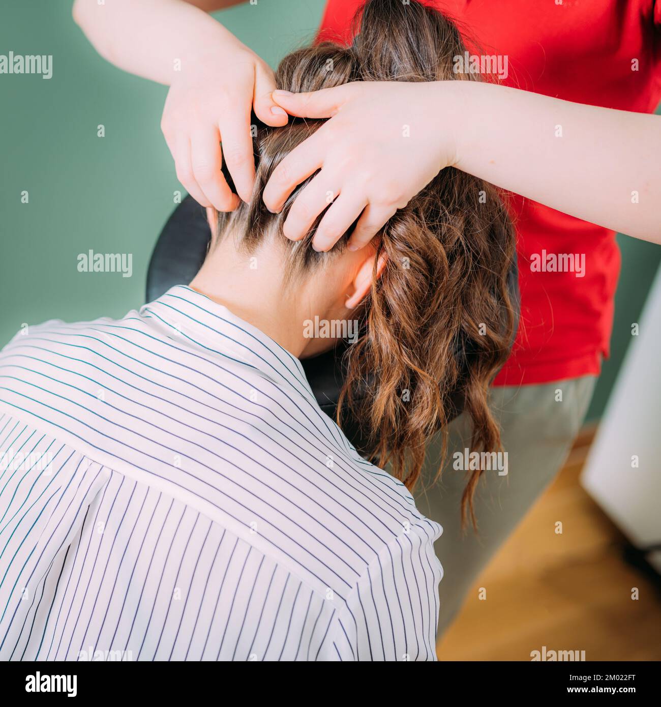 Chair massage in the office Stock Photo - Alamy