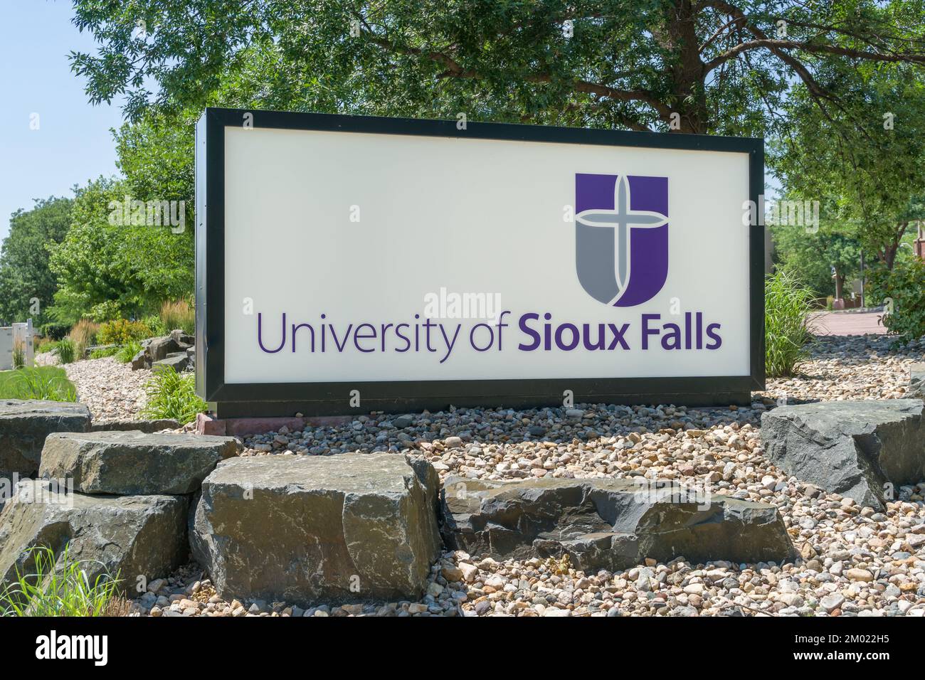 SIOUX FALLS, SD, USA - JULY 10, 2022: Entrance sign to the campus of the University of Sioux ...