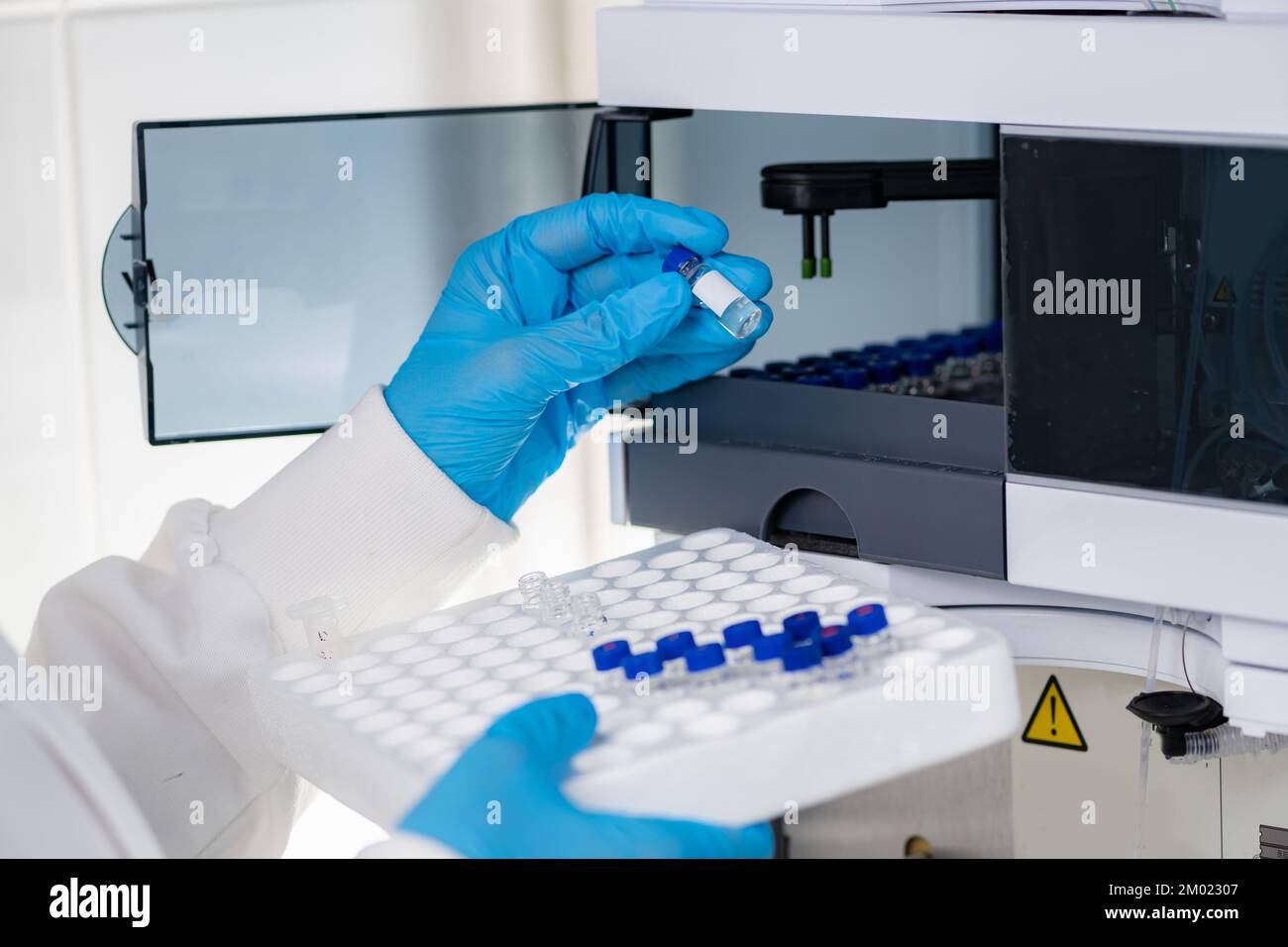 Hplc chromatography hi-res stock photography and images - Alamy