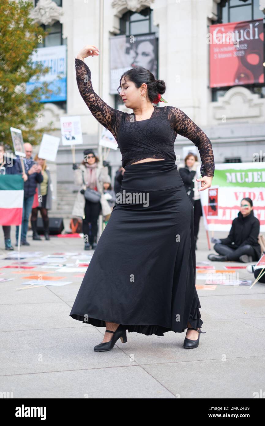 Madrid, Spain. 03rd Dec, 2022. Artist Erika Suarez performs during a ...