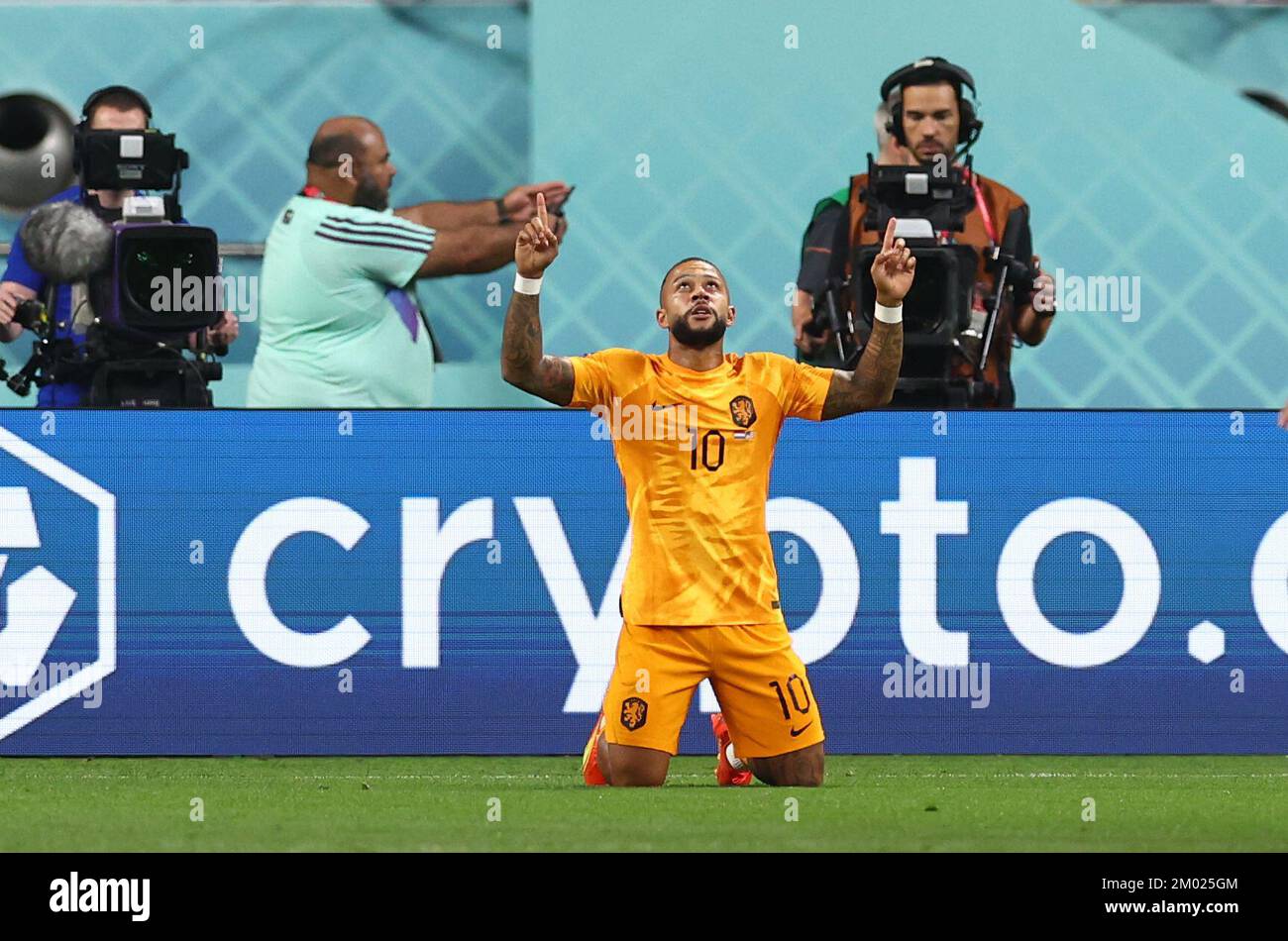 Doha, Qatar, 3rd December 2022. Memphis Depay of Netherlands celebrates ...