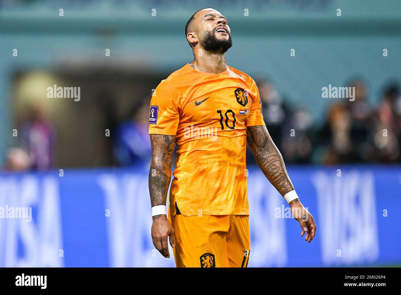 DOHA, QATAR - DECEMBER 3: Memphis Depay of the Netherlands reacts ...
