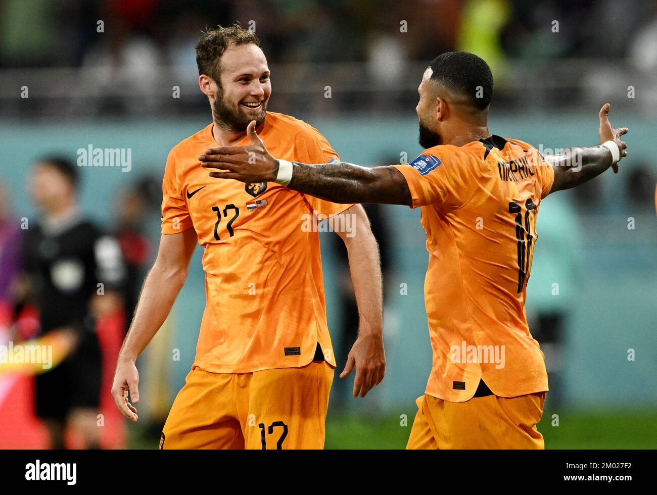 Depay december qatar 2022 celebrates hi-res stock photography and ...