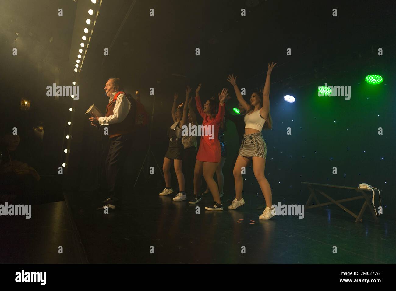 Cabaret singer hi-res stock photography and images - Alamy