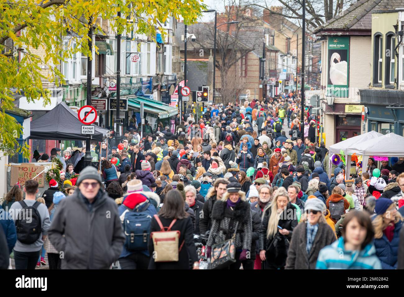 Cambridge, UK. 3rd Dec, 2022. People celebrate and take part in the ...