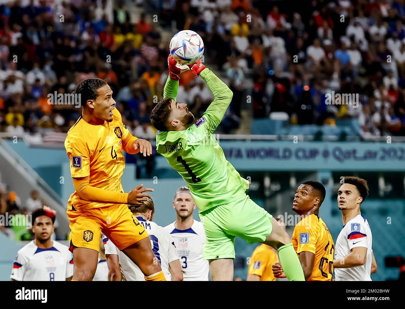 AL-Rayyan, Qatar.. 03rd Dec, 2022. AL-RAYYAN - Virgil van Dijk of ...
